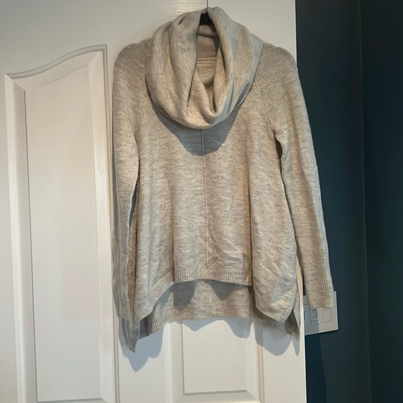 Jessica Simpson | Sweaters | Jessica Simpson Sweater | Poshmark